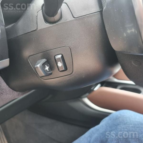 Black BMW X6 2019 in Riga, with an engine capacity of 3.00 L and mileage of 67 thousand km for 31500 €, photo 9 on AUTOMOTO.COM.LV