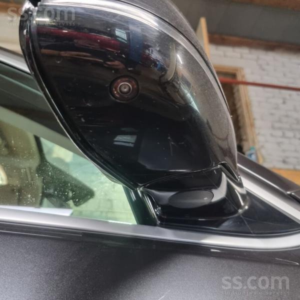 Black BMW X6 2019 in Riga, with an engine capacity of 3.00 L and mileage of 67 thousand km for 31500 €, photo 10 on AUTOMOTO.COM.LV