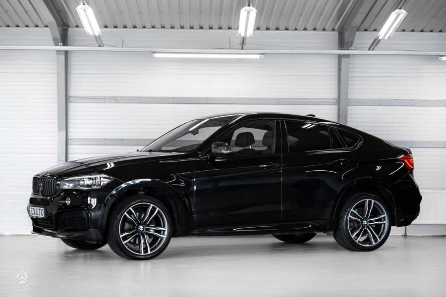 Black BMW X6 2019 in Tukums, with an engine capacity of 2.99 L and mileage of 233 thousand km for 25990 €, photo 7 on AUTOMOTO.COM.LV
