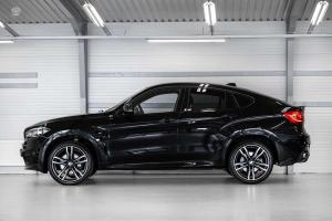 Black BMW X6 2019 in Tukums, with an engine capacity of 2.99 L and mileage of 233 thousand km for 25990 €, photo 8 on AUTOMOTO.COM.LV