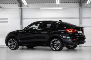 Black BMW X6 2019 in Tukums, with an engine capacity of 2.99 L and mileage of 233 thousand km for 25990 €, photo 9 on AUTOMOTO.COM.LV