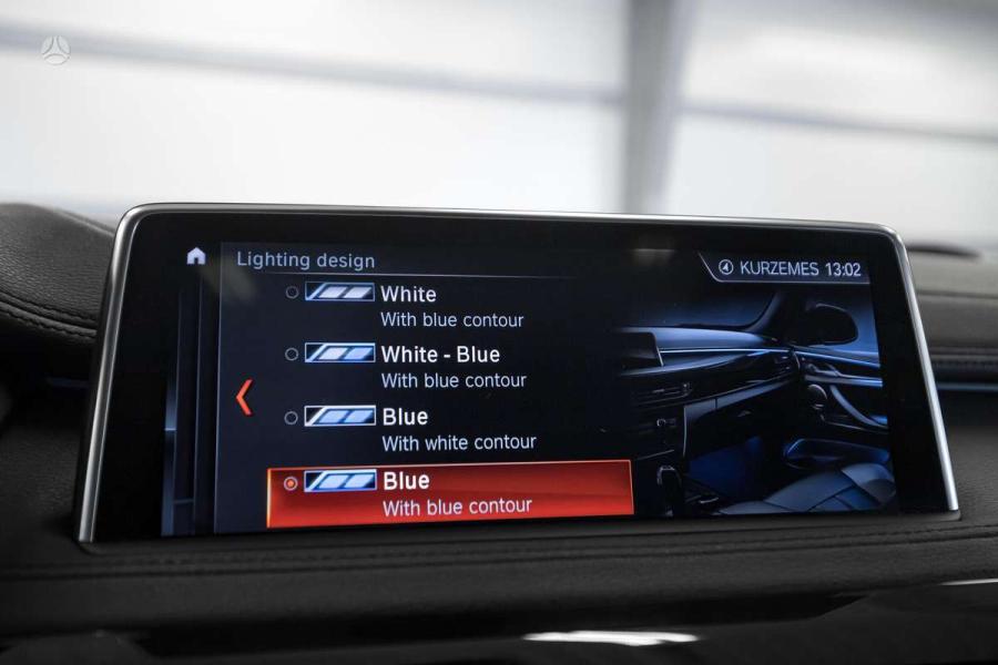 Black BMW X6 2019 in Tukums, with an engine capacity of 2.99 L and mileage of 233 thousand km for 25990 €, photo 37 on AUTOMOTO.COM.LV