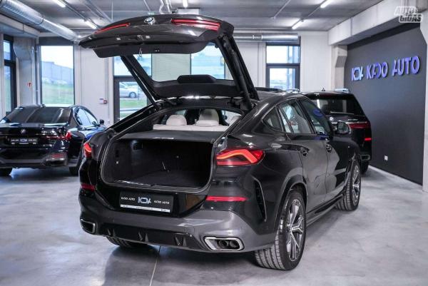 Black BMW X6 2020 in Marijampole, with an engine capacity of 4.40 L and mileage of 138 thousand km for 43450 €, photo 9 on AUTOMOTO.COM.LV