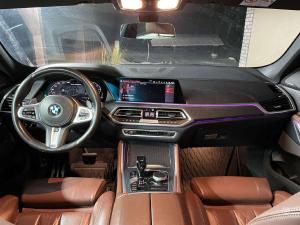 Black BMW X6 2020 in Vilnius, with an engine capacity of 2.99 L and mileage of 140 thousand km for 51999 €, photo 9 on AUTOMOTO.COM.LV