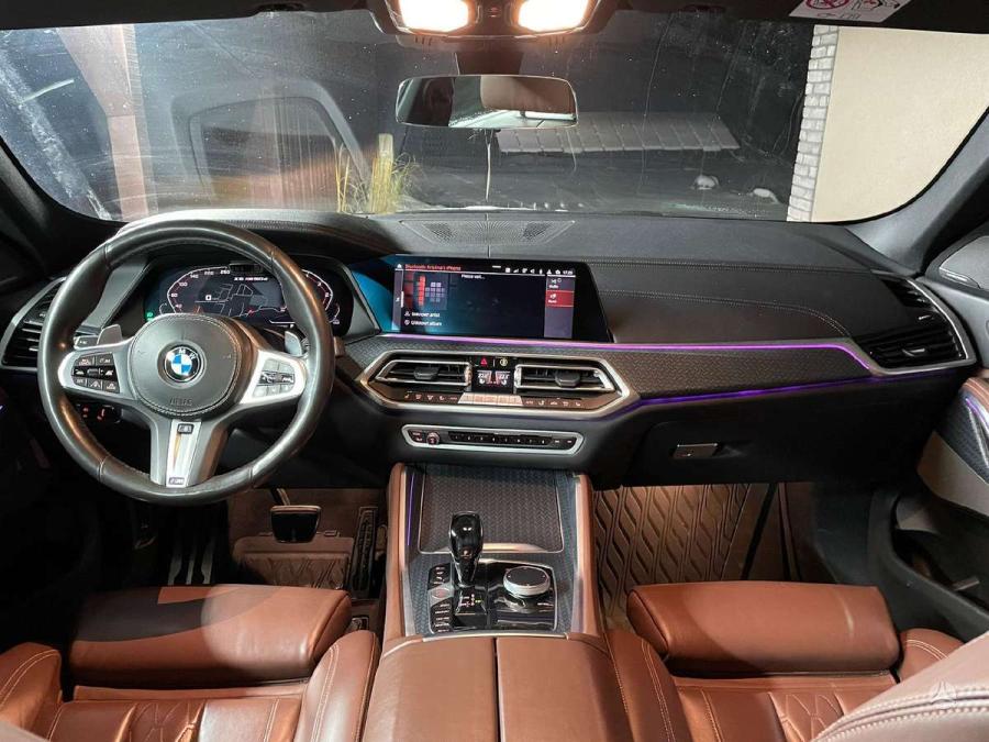 Black BMW X6 2020 in Vilnius, with an engine capacity of 2.99 L and mileage of 140 thousand km for 51999 €, photo 9 on AUTOMOTO.COM.LV