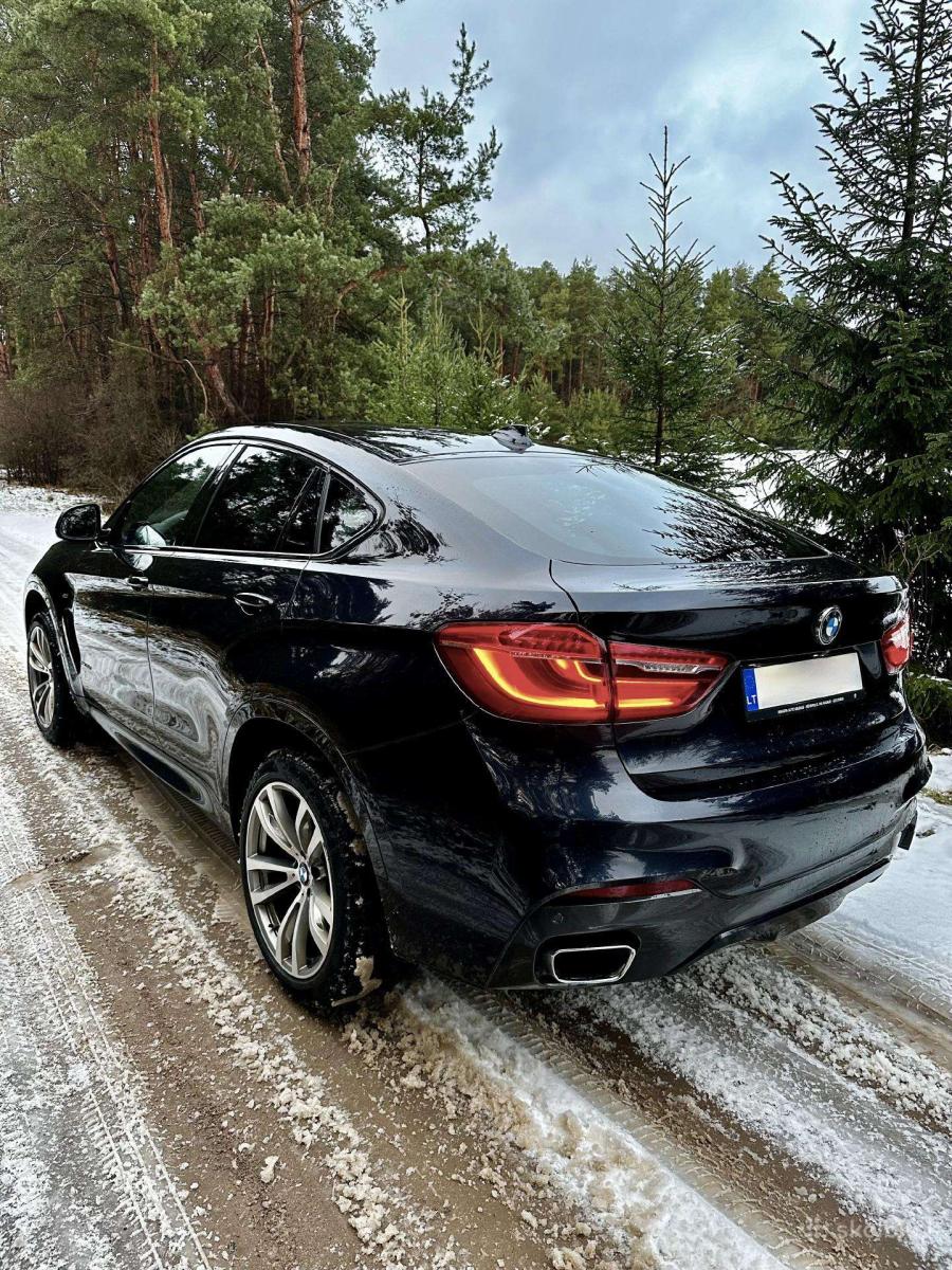 Black BMW X6 2020 in Kaunas, with an engine capacity of 3.00 L and mileage of 145 thousand km for 31000 €, photo 2 on AUTOMOTO.COM.LV