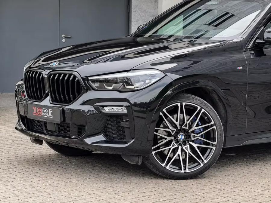 Black BMW X6 2020 in Riga, with an engine capacity of 3.00 L and mileage of 92 thousand km for 55900 €, photo 17 on AUTOMOTO.COM.LV