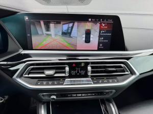 Black BMW X6 2020 in Riga, with an engine capacity of 3.00 L and mileage of 92 thousand km for 55900 €, photo 18 on AUTOMOTO.COM.LV