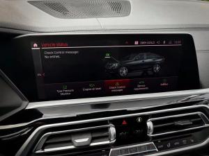 Black BMW X6 2020 in Riga, with an engine capacity of 3.00 L and mileage of 92 thousand km for 55900 €, photo 23 on AUTOMOTO.COM.LV