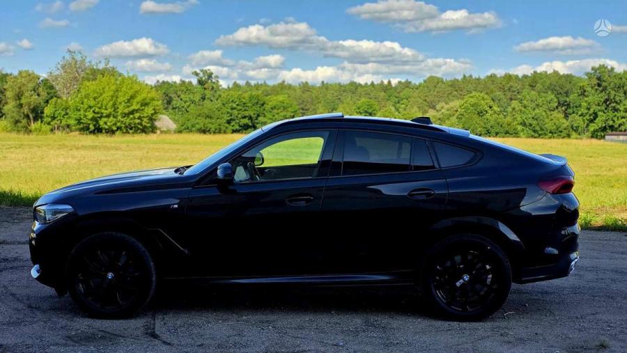 Melns BMW X6 2020 Šauļi, ar dzinēja tilpumu 2.99 L un nobraukumu 230 tūkst. km par 55000 €, foto 4 vietnē AUTOMOTO.COM.LV
