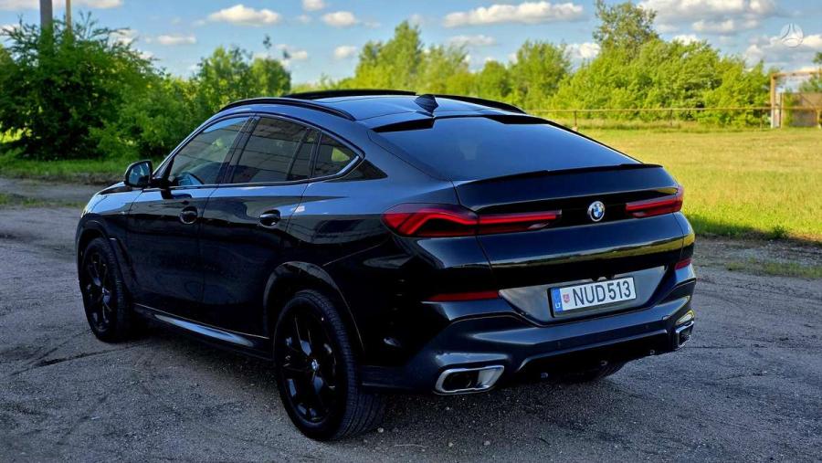 Melns BMW X6 2020 Šauļi, ar dzinēja tilpumu 2.99 L un nobraukumu 230 tūkst. km par 55000 €, foto 6 vietnē AUTOMOTO.COM.LV