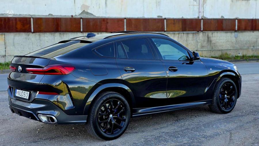 Melns BMW X6 2020 Šauļi, ar dzinēja tilpumu 2.99 L un nobraukumu 230 tūkst. km par 55000 €, foto 9 vietnē AUTOMOTO.COM.LV