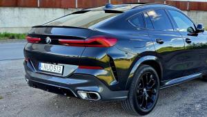Melns BMW X6 2020 Šauļi, ar dzinēja tilpumu 2.99 L un nobraukumu 230 tūkst. km par 55000 €, foto 18 vietnē AUTOMOTO.COM.LV