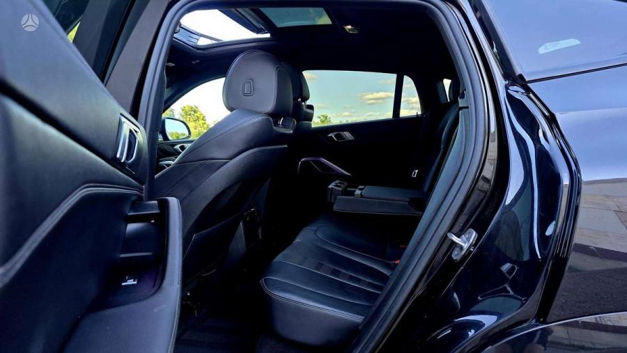 Melns BMW X6 2020 Šauļi, ar dzinēja tilpumu 2.99 L un nobraukumu 230 tūkst. km par 55000 €, foto 28 vietnē AUTOMOTO.COM.LV