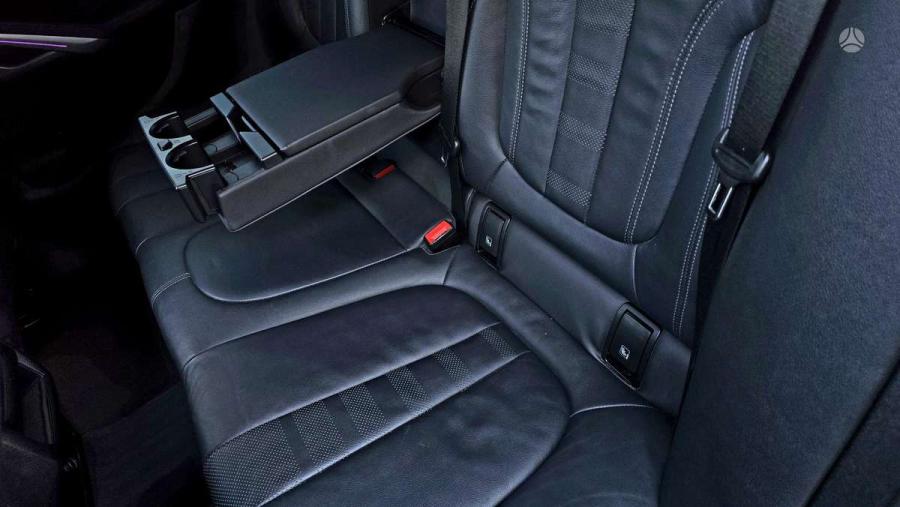 Melns BMW X6 2020 Šauļi, ar dzinēja tilpumu 2.99 L un nobraukumu 230 tūkst. km par 55000 €, foto 29 vietnē AUTOMOTO.COM.LV