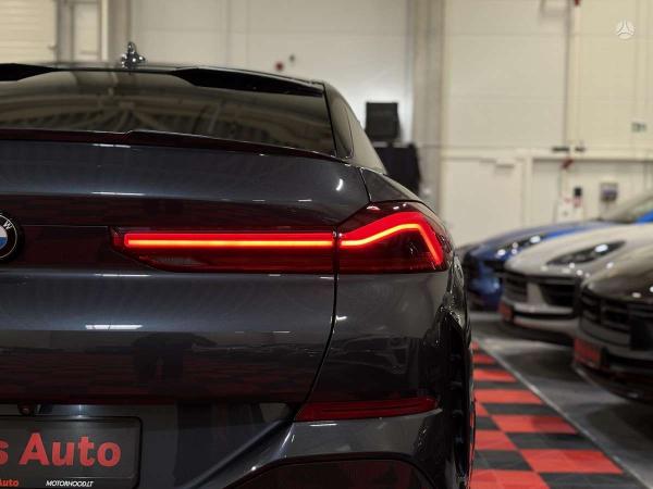 Black BMW X6 2020 in Vilnius, with an engine capacity of 3.00 L and mileage of 145 thousand km for 53500 €, photo 8 on AUTOMOTO.COM.LV