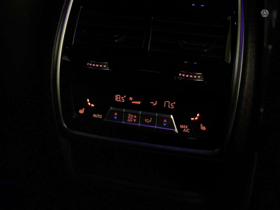 Melns BMW X6 2020 Viļņa, ar dzinēja tilpumu 3.00 L un nobraukumu 145 tūkst. km par 53500 €, foto 36 vietnē AUTOMOTO.COM.LV