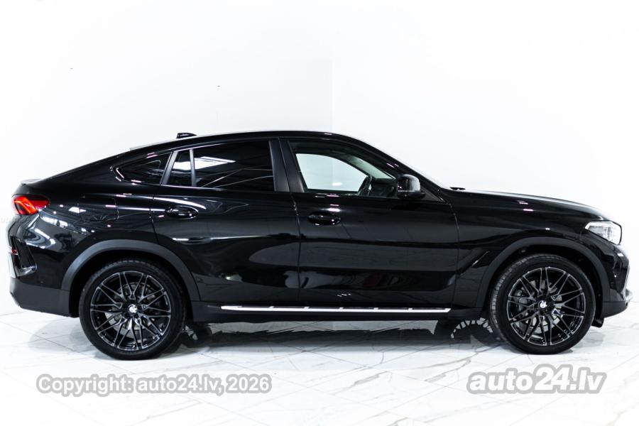 Melns BMW X6 2020 Tallina, ar dzinēja tilpumu 3.00 L un nobraukumu 122 tūkst. km par 58000 €, foto 8 vietnē AUTOMOTO.COM.LV