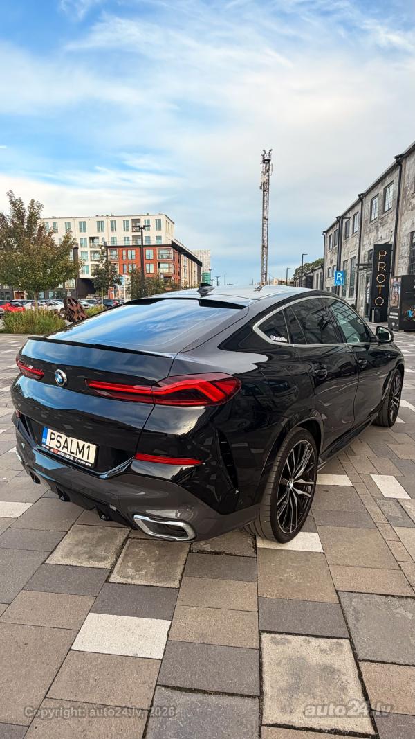 BMW X6 2020 Tallina vietnē Melns BMW X6 2020 Tallina, ar dzinēja tilpumu 3.00 L un nobraukumu 88 tūkst. km par 58900 €, foto 4 vietnē AUTOMOTO.COM.LV