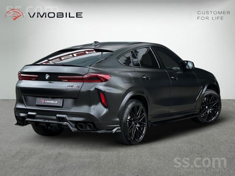 Black BMW X6 2021 in Riga, with an engine capacity of 4.40 L and mileage of 32 thousand km for 87990 €, photo 2 on AUTOMOTO.COM.LV