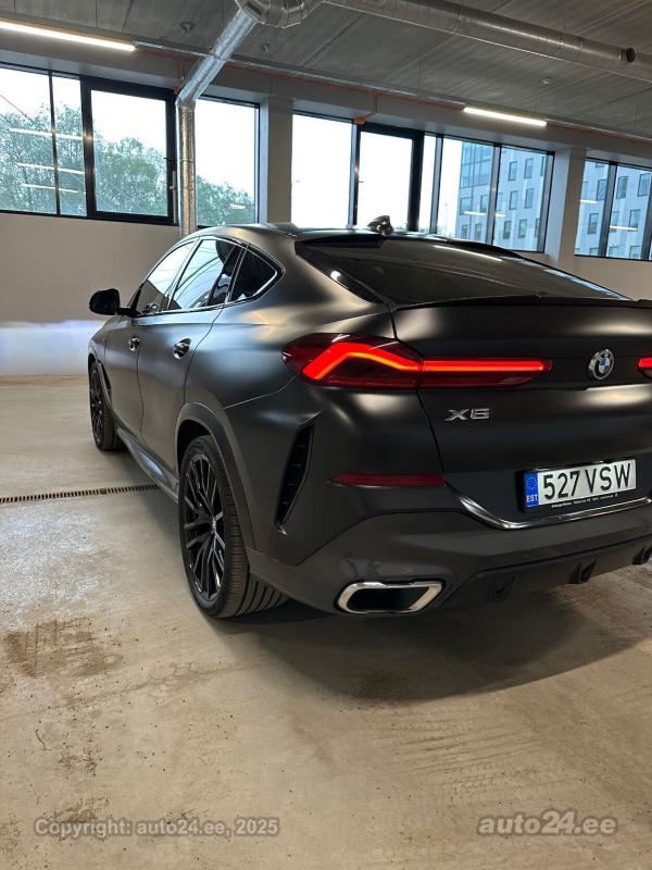 Melns BMW X6 2021 Tartu, ar dzinēja tilpumu 3.00 L un nobraukumu 40 tūkst. km par 79999 €, foto 11 vietnē AUTOMOTO.COM.LV