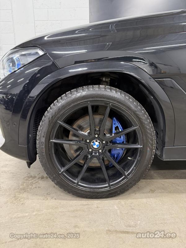 Melns BMW X6 2021 Tallina, ar dzinēja tilpumu 3.00 L un nobraukumu 145 tūkst. km par 53995 €, foto 6 vietnē AUTOMOTO.COM.LV