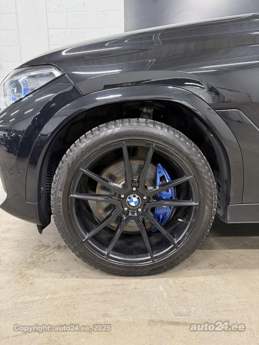 Melns BMW X6 2021 Tallina, ar dzinēja tilpumu 3.00 L un nobraukumu 145 tūkst. km par 53995 €, foto 6 vietnē AUTOMOTO.COM.LV