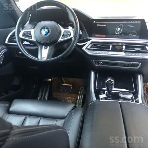 Black BMW X6 2021 in Cesis, with an engine capacity of 3.00 L and mileage of 115 thousand km for 59800 €, photo 11 on AUTOMOTO.COM.LV
