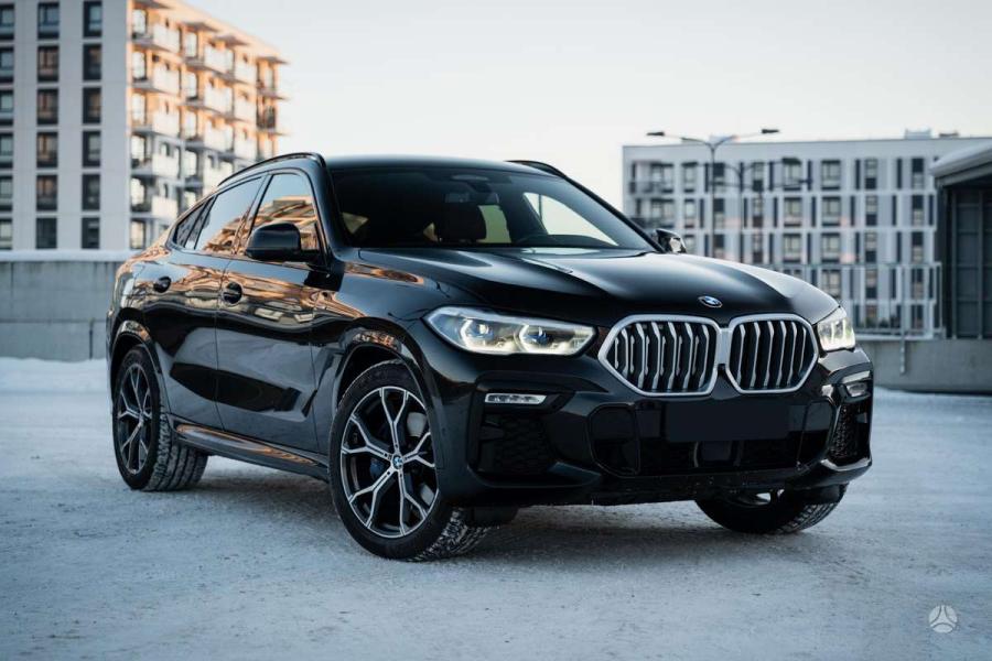 Black BMW X6 2021 in Vilnius, with an engine capacity of 2.99 L and mileage of 120 thousand km for 54898 €, photo 3 on AUTOMOTO.COM.LV