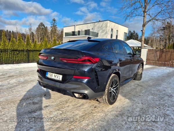 Melns BMW X6 2021 Tallina, ar dzinēja tilpumu 3.00 L un nobraukumu 86 tūkst. km par 59900 €, foto 1 vietnē AUTOMOTO.COM.LV