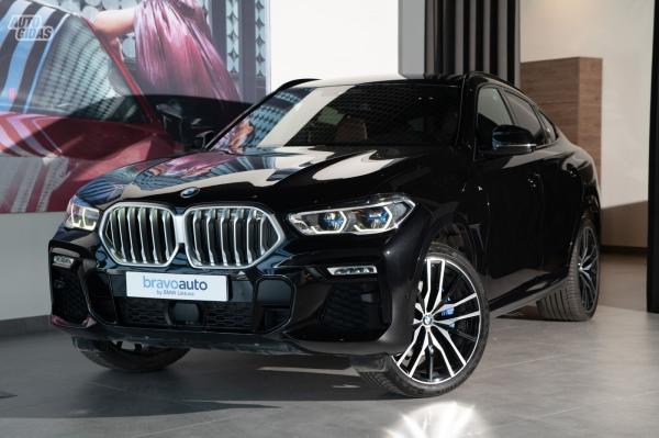 Melns BMW X6 2021 Kauņa, ar dzinēja tilpumu 3.00 L un nobraukumu 95 tūkst. km par 59771 €, foto 1 vietnē AUTOMOTO.COM.LV