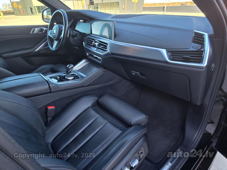 Black BMW X6 2021 in Tallinn, with an engine capacity of 3.00 L and mileage of 164 thousand km for 54890 €, photo 14 on AUTOMOTO.COM.LV