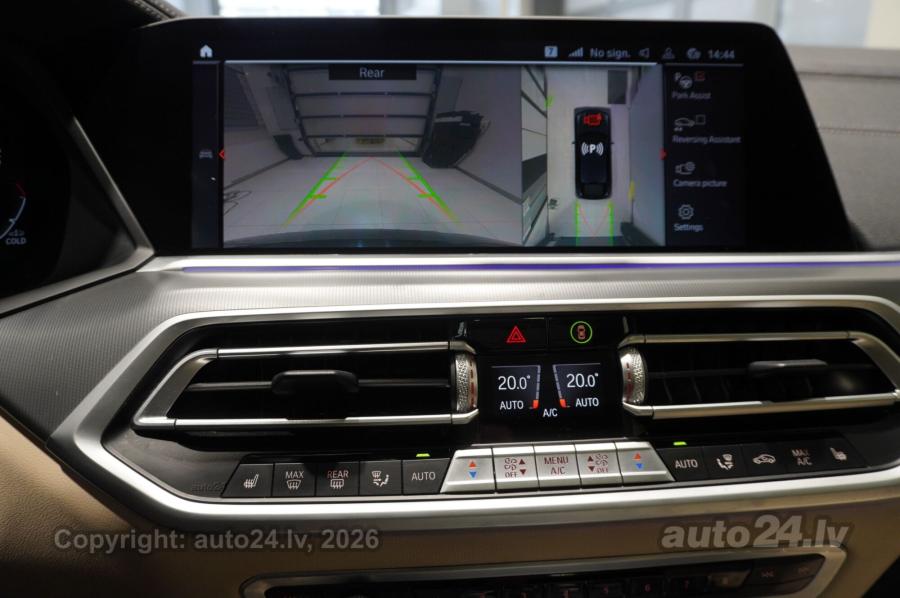 Melns BMW X6 2021 Tallina, ar dzinēja tilpumu 3.00 L un nobraukumu 146 tūkst. km par 53000 €, foto 18 vietnē AUTOMOTO.COM.LV
