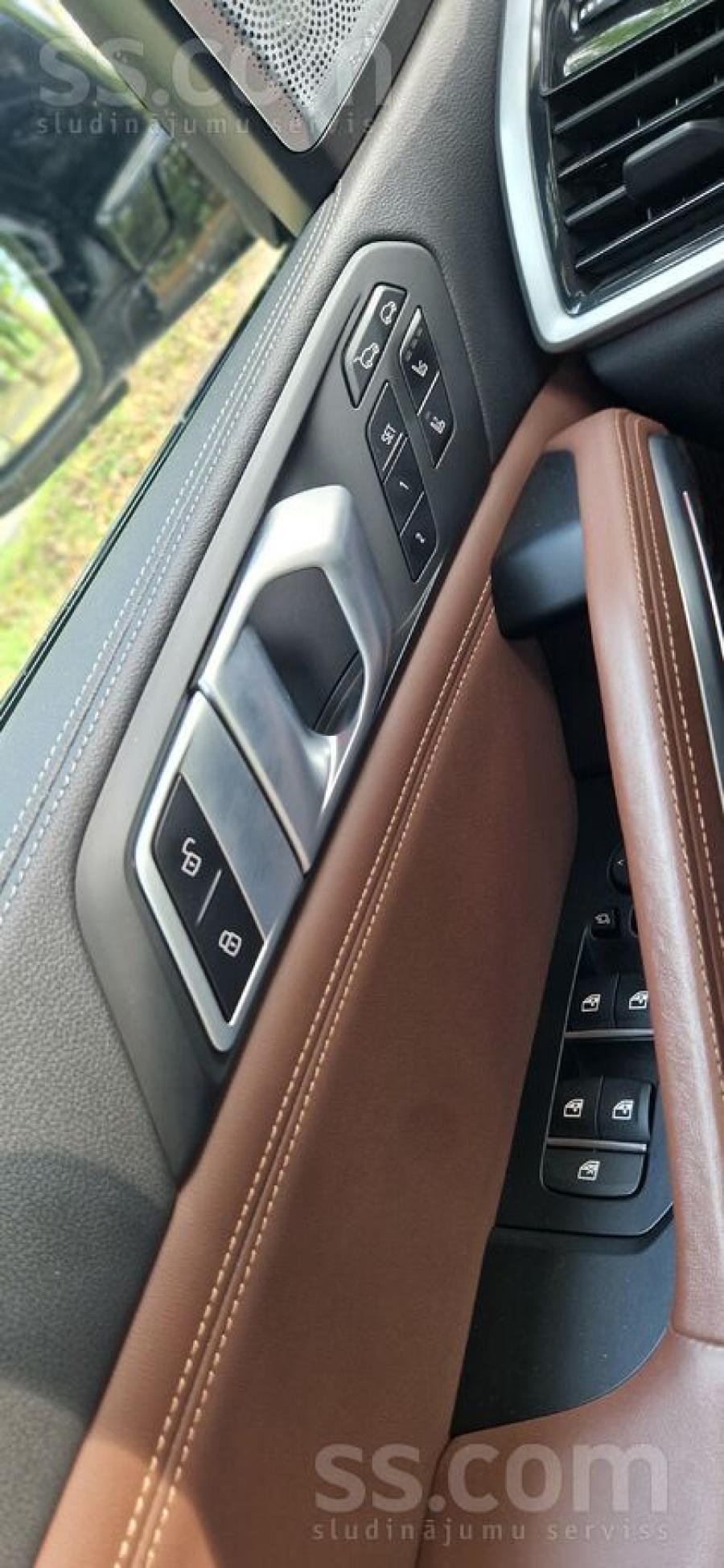 Black BMW X6 2021 in Riga, with an engine capacity of 3.00 L and mileage of 85 thousand km for 59500 €, photo 7 on AUTOMOTO.COM.LV