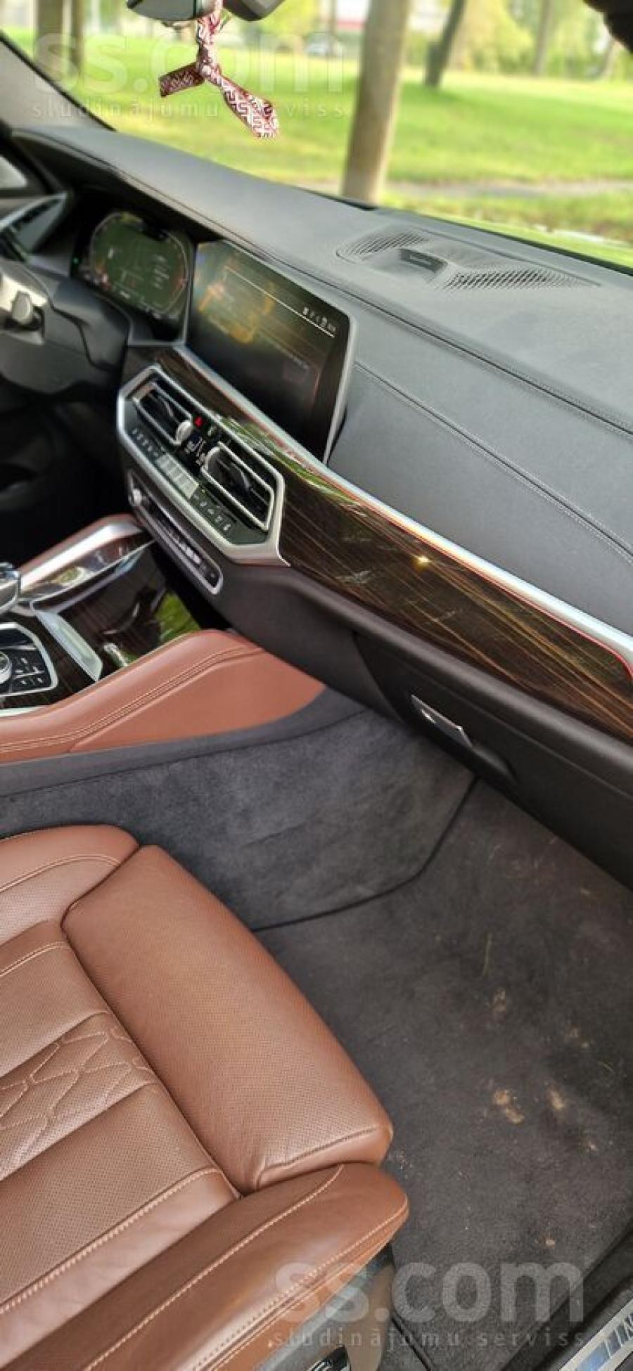Black BMW X6 2021 in Riga, with an engine capacity of 3.00 L and mileage of 85 thousand km for 59500 €, photo 8 on AUTOMOTO.COM.LV