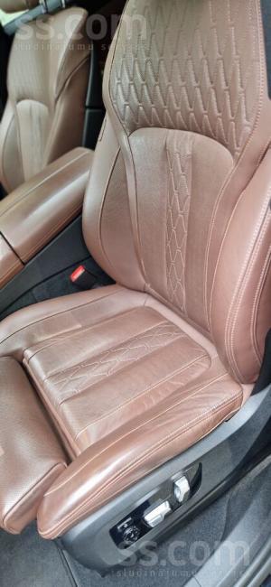 Black BMW X6 2021 in Riga, with an engine capacity of 3.00 L and mileage of 85 thousand km for 59500 €, photo 14 on AUTOMOTO.COM.LV