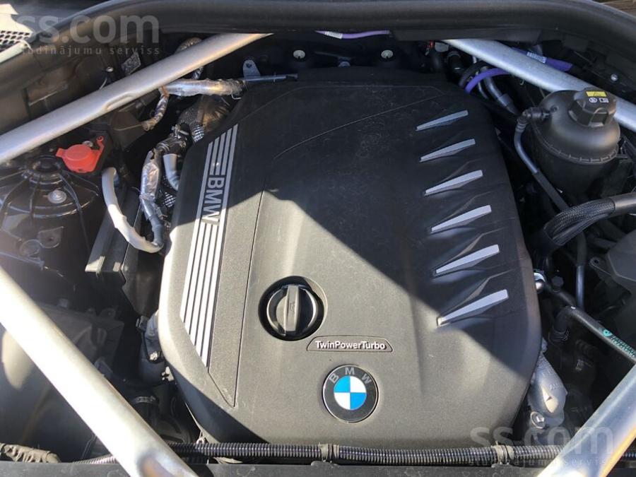 Black BMW X6 2021 in Cesis, with an engine capacity of 3.00 L and mileage of 122 thousand km for 53750 €, photo 6 on AUTOMOTO.COM.LV