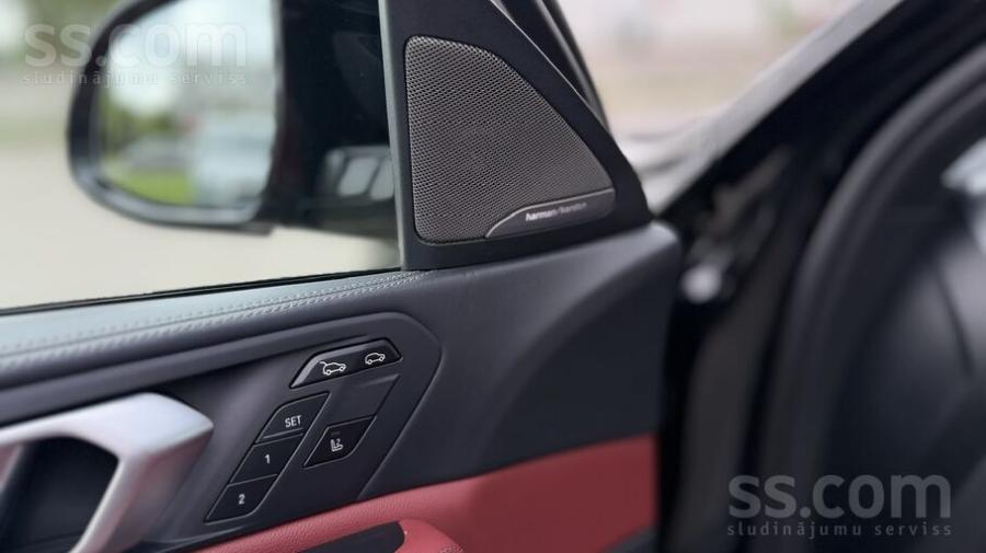 Melns BMW X6 2021 Rīga, ar dzinēja tilpumu 3.00 L un nobraukumu 123 tūkst. km par 54400 €, foto 12 vietnē AUTOMOTO.COM.LV