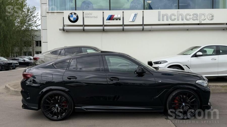 Melns BMW X6 2021 Rīga, ar dzinēja tilpumu 3.00 L un nobraukumu 123 tūkst. km par 54400 €, foto 21 vietnē AUTOMOTO.COM.LV