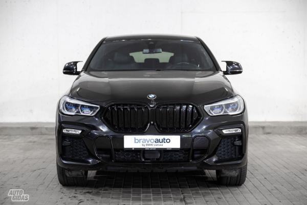 Melns BMW X6 2021 Viļņa, ar dzinēja tilpumu 3.00 L un nobraukumu 132 tūkst. km par 53471 €, foto 4 vietnē AUTOMOTO.COM.LV