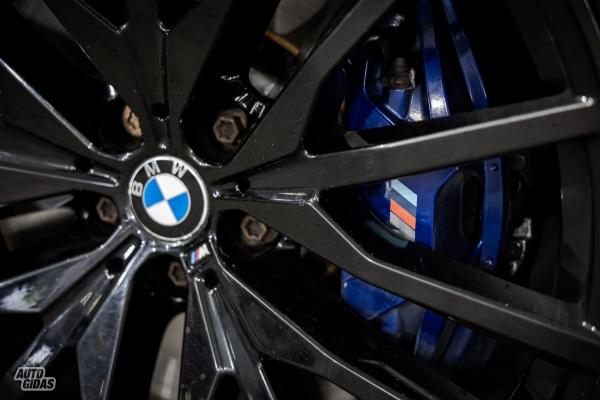 Melns BMW X6 2021 Viļņa, ar dzinēja tilpumu 3.00 L un nobraukumu 132 tūkst. km par 53471 €, foto 8 vietnē AUTOMOTO.COM.LV