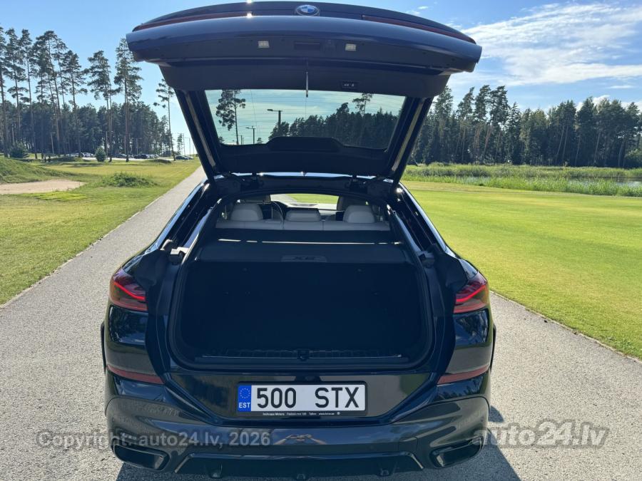Melns BMW X6 2021 Pērnava, ar dzinēja tilpumu 3.00 L un nobraukumu 54 tūkst. km par 68900 €, foto 10 vietnē AUTOMOTO.COM.LV