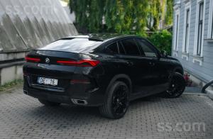 Черный БМВ Х6 2021 в Рига, объемом двигателя 3.00 л и пробегом 73 тыс. км за 54900 €, фото 8 на AUTOMOTO.COM.LV