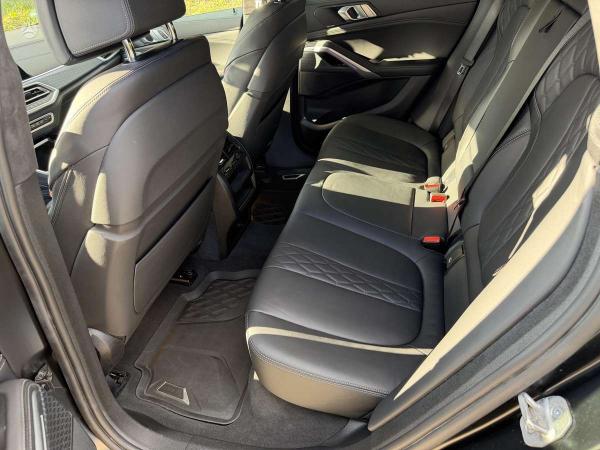 Melns BMW X6 2021 Kauņa, ar dzinēja tilpumu 4.40 L un nobraukumu 25 tūkst. km par 66500 €, foto 8 vietnē AUTOMOTO.COM.LV