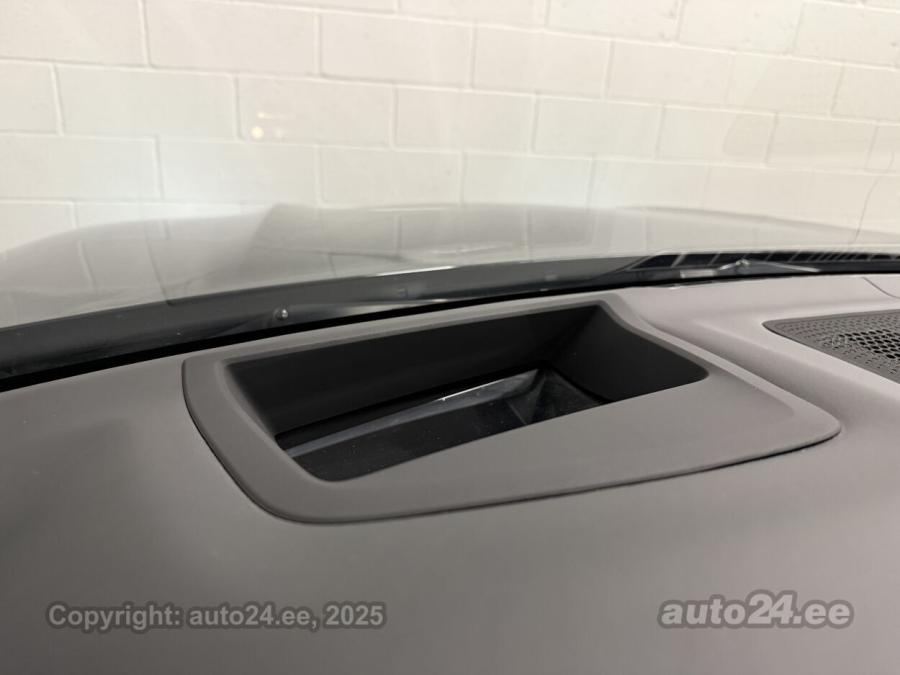 Melns BMW X6 2022 Tallina, ar dzinēja tilpumu 3.00 L un nobraukumu 60 tūkst. km par 65995 €, foto 23 vietnē AUTOMOTO.COM.LV