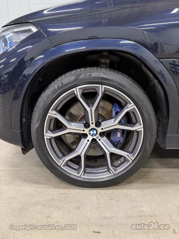 Melns BMW X6 2022 Tallina, ar dzinēja tilpumu 3.00 L un nobraukumu 60 tūkst. km par 64995 €, foto 6 vietnē AUTOMOTO.COM.LV