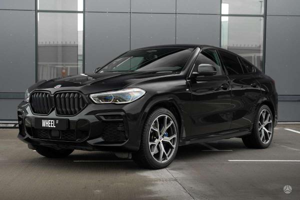 Black BMW X6 2022 in Vilnius, with an engine capacity of 2.99 L and mileage of 86 thousand km for 62500 €, photo 2 on AUTOMOTO.COM.LV