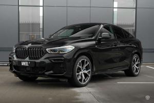 Black BMW X6 2022 in Vilnius, with an engine capacity of 2.99 L and mileage of 86 thousand km for 62500 €, photo 2 on AUTOMOTO.COM.LV
