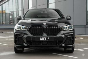 Black BMW X6 2022 in Vilnius, with an engine capacity of 2.99 L and mileage of 86 thousand km for 62500 €, photo 10 on AUTOMOTO.COM.LV