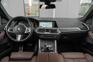 Black BMW X6 2022 in Vilnius, with an engine capacity of 2.99 L and mileage of 86 thousand km for 62500 €, photo 16 on AUTOMOTO.COM.LV